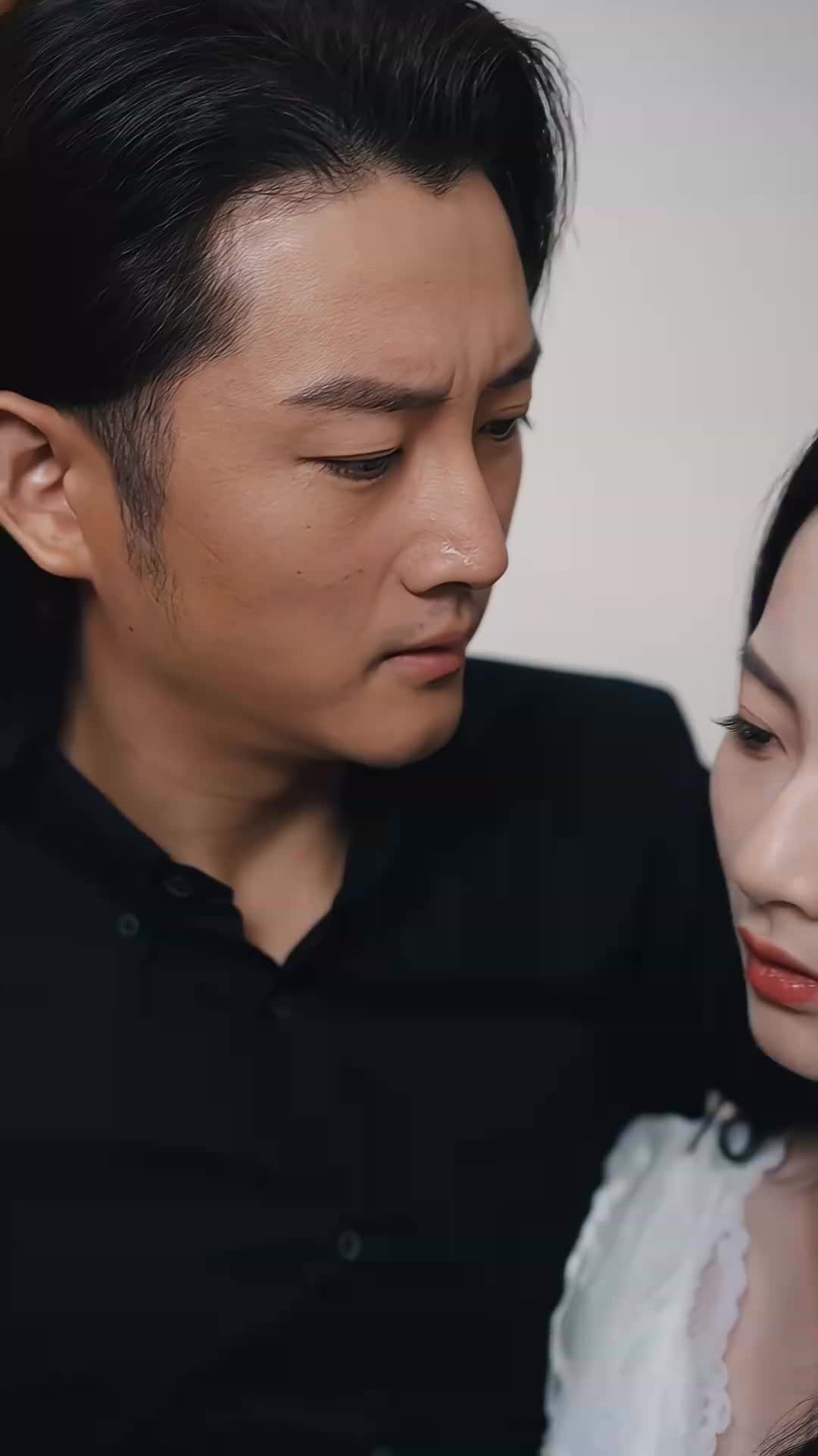 When The Past Knocks In A New Face Chinese Drama Episode 51 - MoboReels