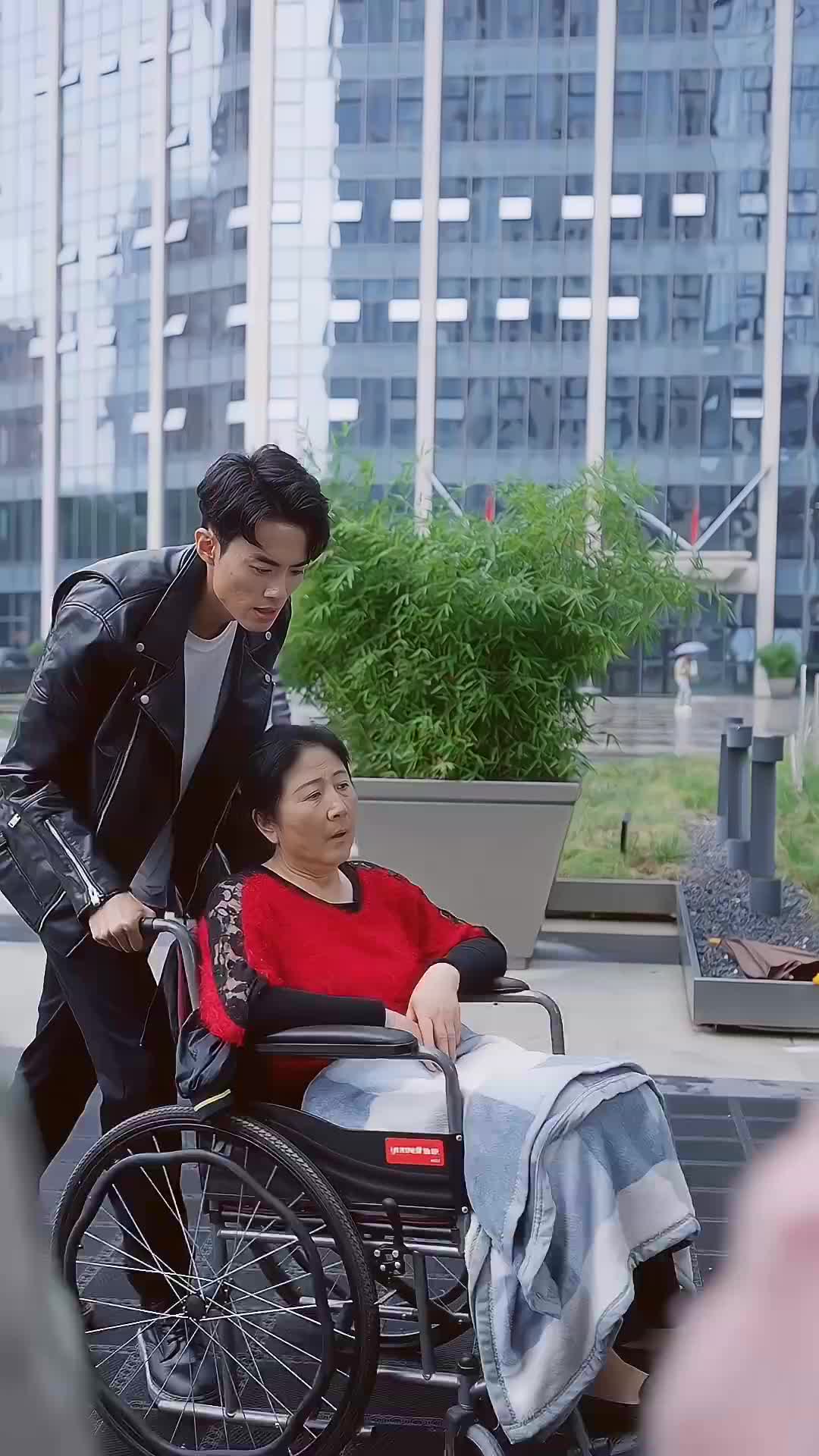 The Mind Reader In The Spotlight Chinese Drama Episode 46 - MoboReels