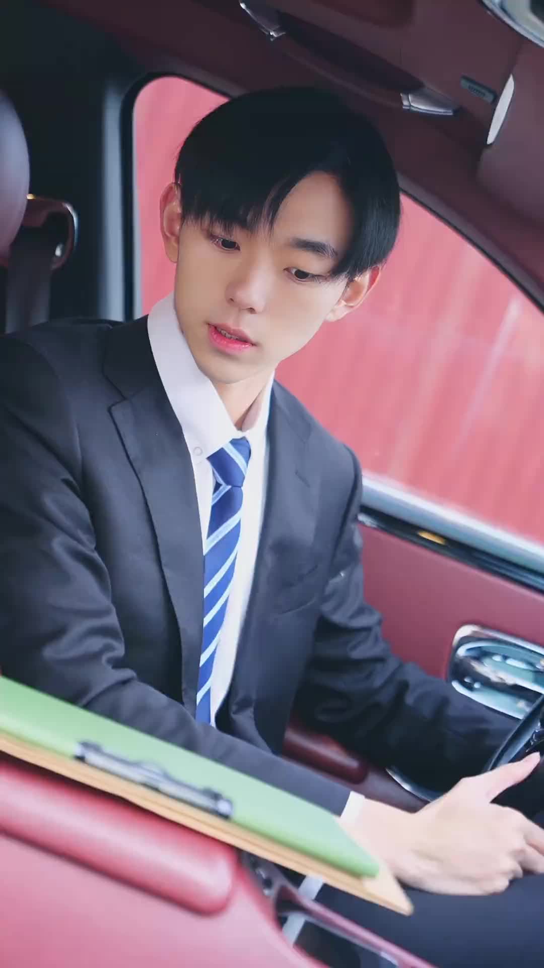 Ang Prinsipe at Ang Mandurukot Episode 56 ng Chinese Drama: CEO,One ...